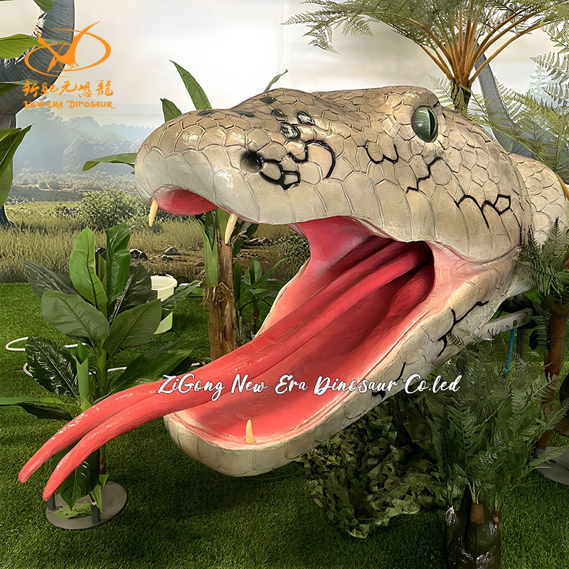 Scary Simulated Giant Animatronic Snake Model For Zoo Park And Animal Theme